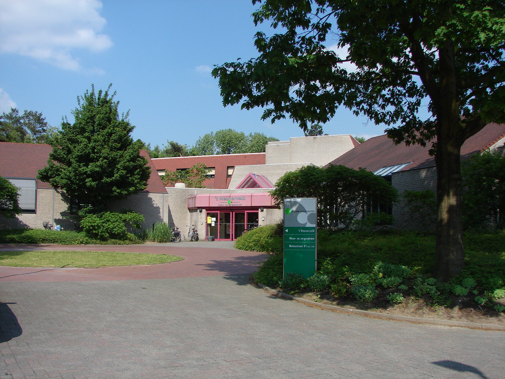 't Heuverveld • Woonzorgcentrum/Rusthuis | Waasmunster